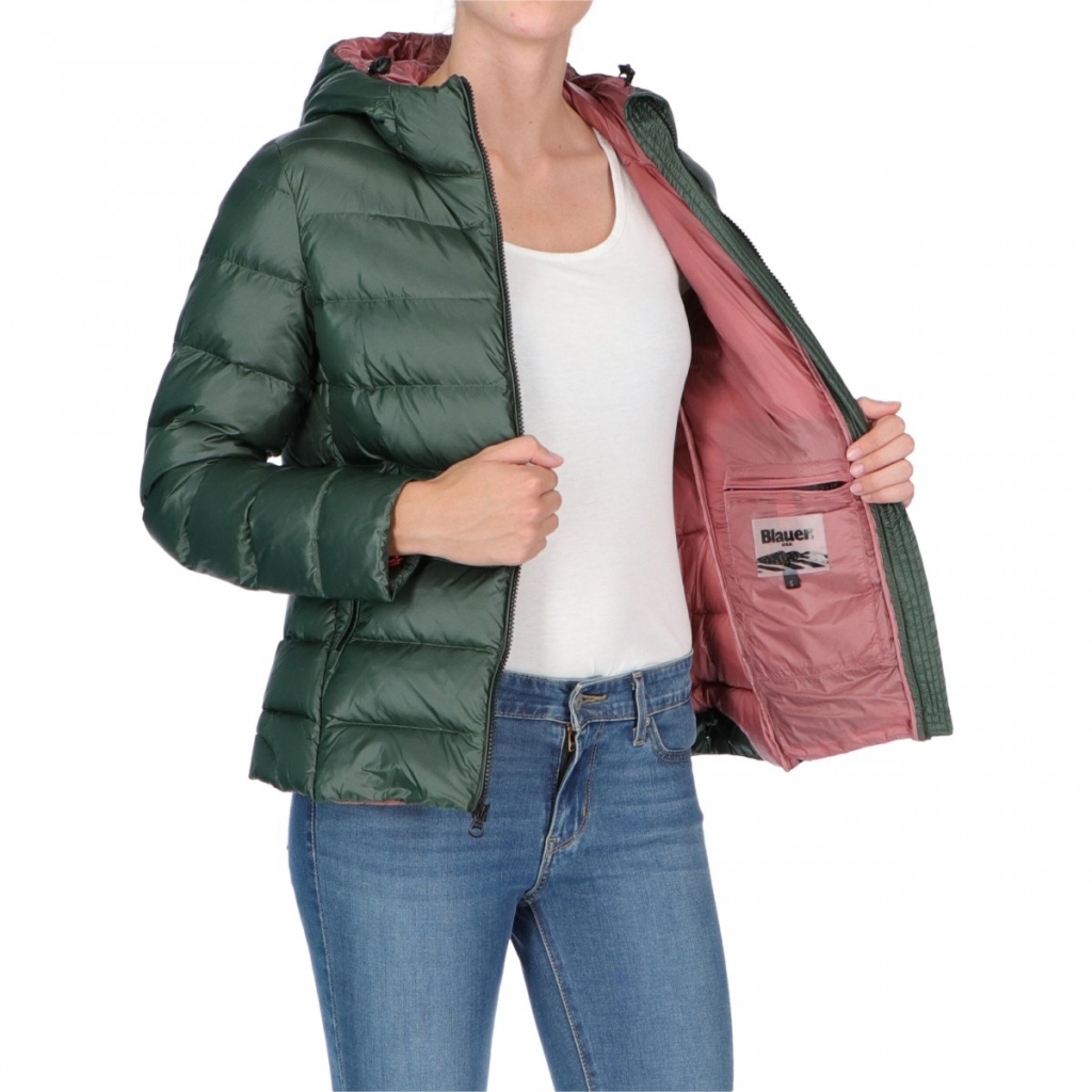 Blauer - Piumino Blauer Usa Donna Cappuccio Nylon Corto 667RS VERDE ... Blauer - Piumino Blauer Usa Donna Cappuccio Nylon Corto 667RS VERDE ...